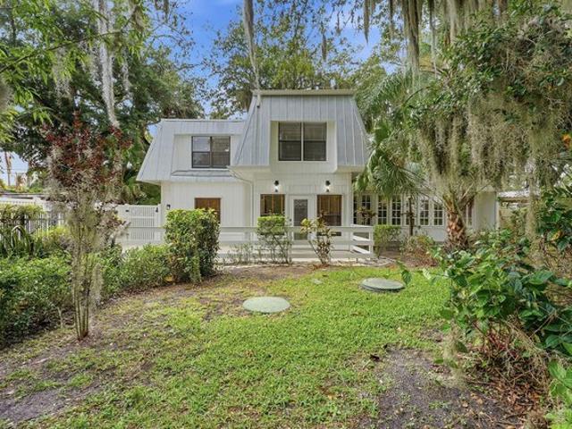576 SW Rustic Cir, Stuart, FL 34997