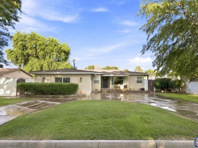 576 Willard Ave, Brawley, CA 92227