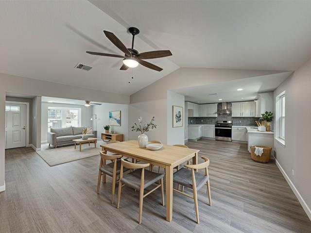 5774 Greencraig Dr, Houston, TX 77035 | MLS #10640 | Compass