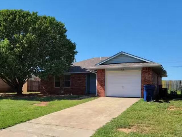 57757632 209 E B Ave