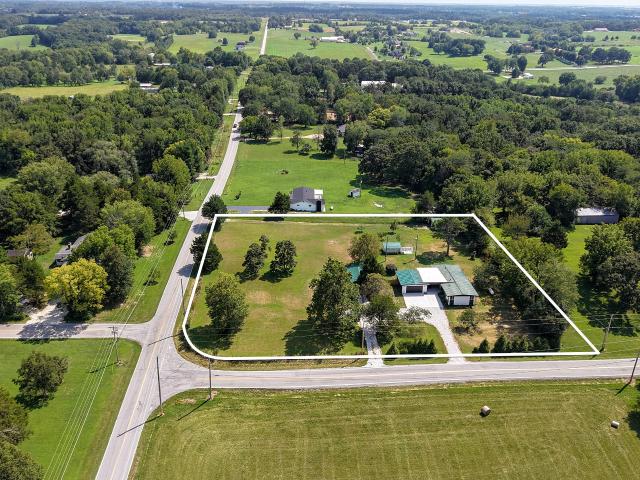 5776 E Farm Road 168
