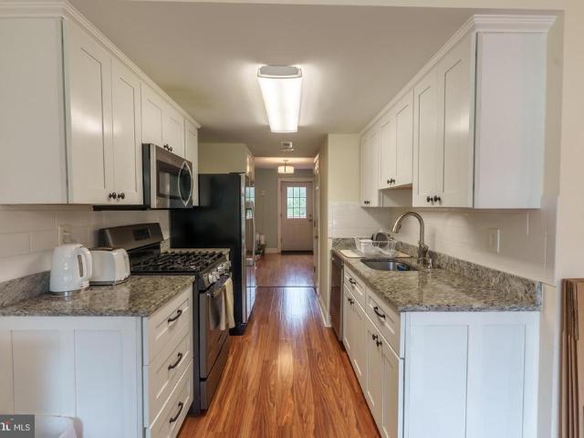 5776 Yellowrose Court