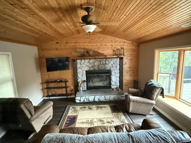 5779 E Marquette Trail