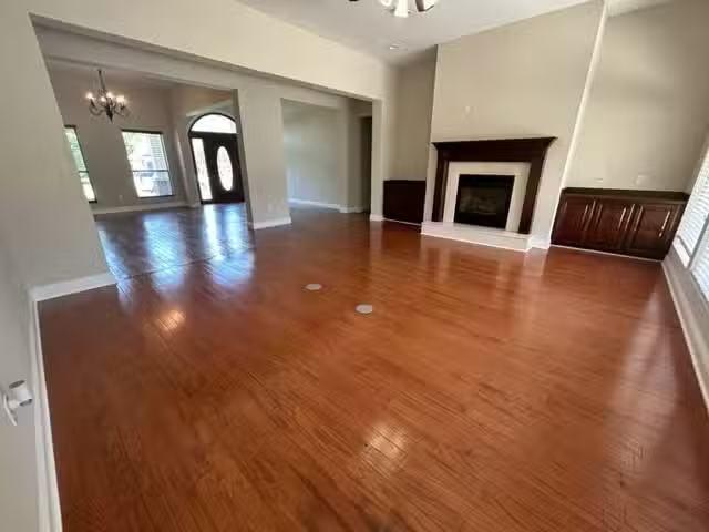 57707326 2568 Brighton Circle