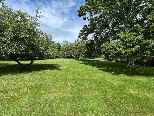 5770 Bergen Ave, Mattituck, NY 11952