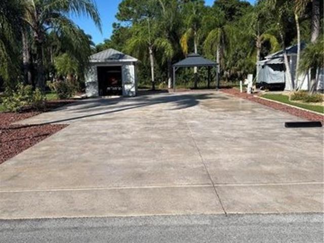 5770 Cypress Woods Resort Dr Lot D135, Fort Myers, FL 33905