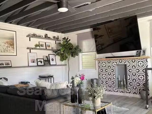 57717411 123 W Jason St #D