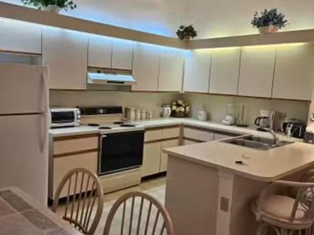 57718971 2002 Timberlane Cir