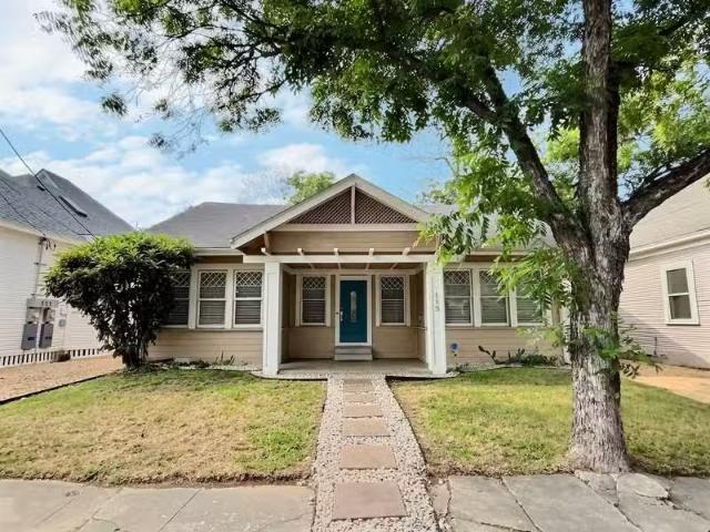 57721867 115 Panama Ave