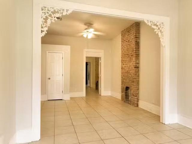 57722861 1331 Gallier St