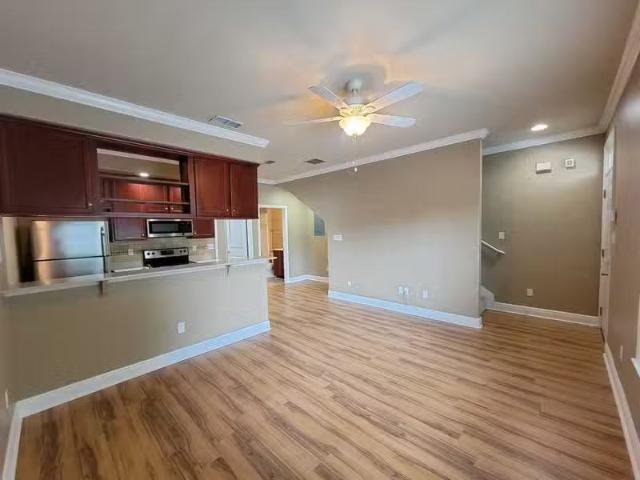 57723905 1914 Bloomington Ave