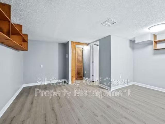 57724961 233 Snyder Dr