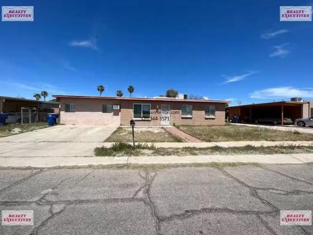 57728403 2309 E Dakota St