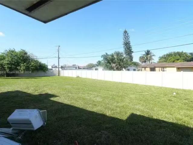 57733020 20505 Nw 25th Ct