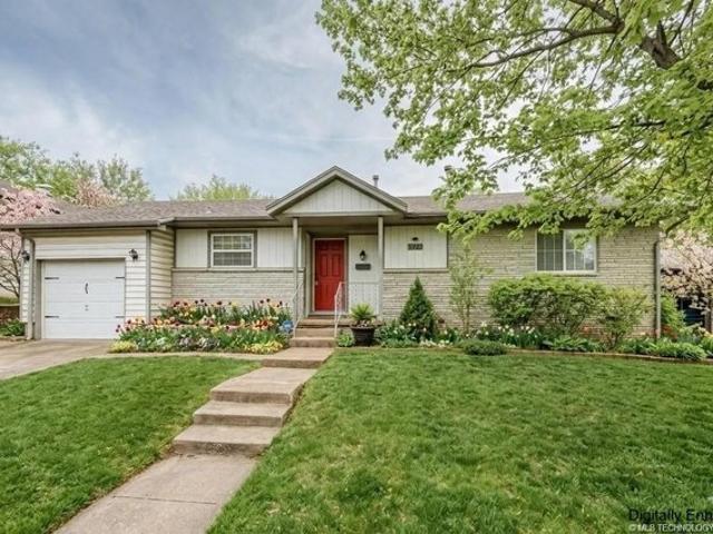 5773 E 26th Pl, Tulsa, OK 74114