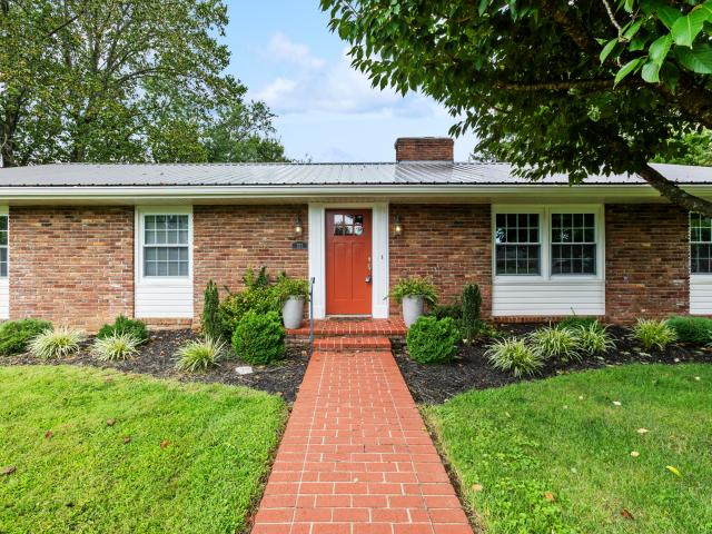 577 Cardinal Drive
