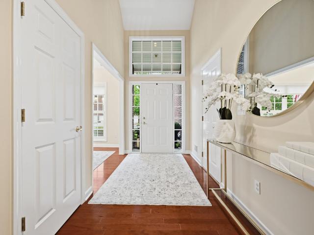 577 E Vanderbilt Drive