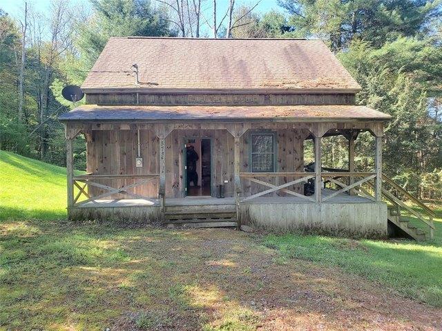 577 Jackson Valley Rd, Friendsville, PA 18818