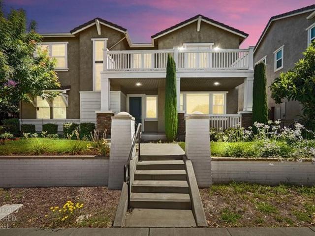 577 Lakeside Dr, Lathrop, CA 95330