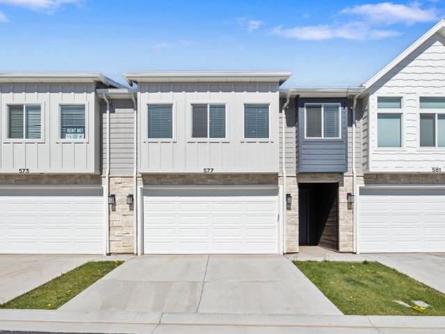 577 N Richland Valley St, Garden City, UT 84028