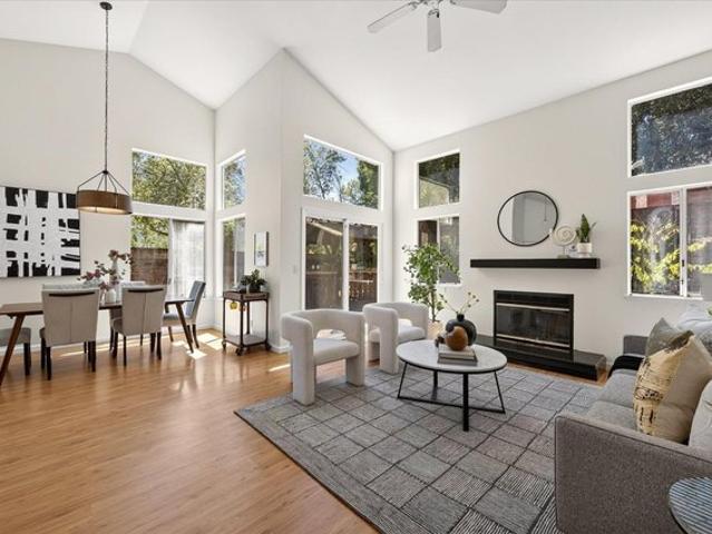 577 Phelps Ct, Benicia, CA 94510