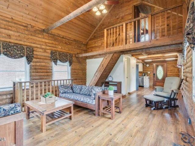 577 Pitt Road