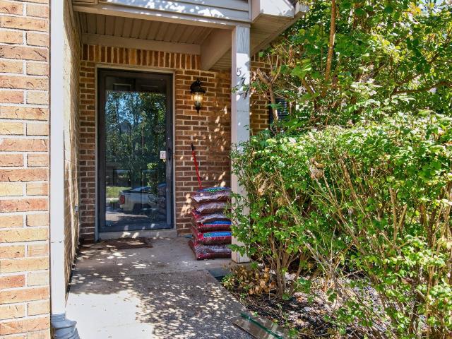 577 Rhodora Ridge