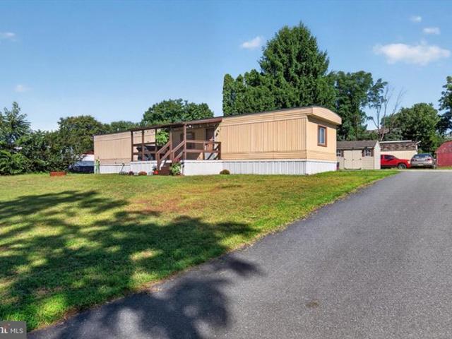 577 W Hazel Ave, Marietta, PA 17547