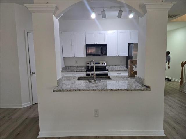 577 Woodland Park Terrace