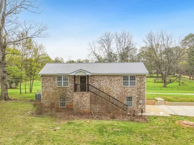 5785 Eastern Valley Road