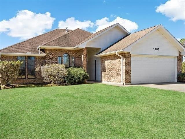 5785 Phyllis Ln, Beaumont, TX 77713