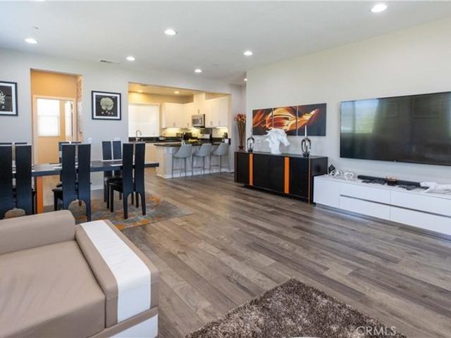 5786 Acacia Ln, Lakewood, CA 90712