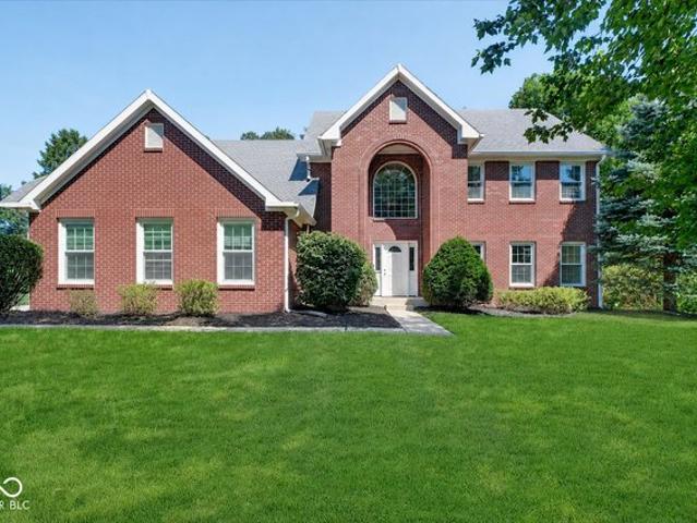 5786 Gyrfalcon Pl, Carmel, IN 46033