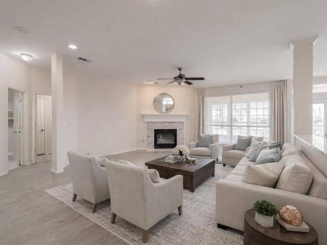 5786 Walnut Creek Drive