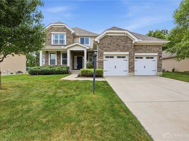 5788 Oak Creek Trl, Huber Heights, OH 45424
