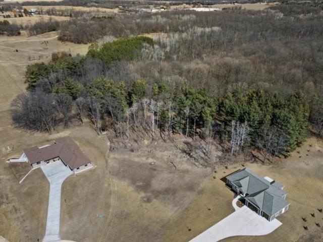 5788 Thull Ct, Trenton, WI 53095