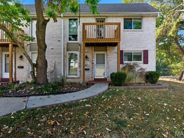 5788 Westphalia Ln, St. Louis, MO 63129 | Compass