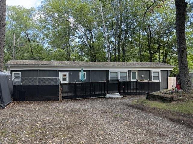 5780 Pine St, Caseville, MI 48725