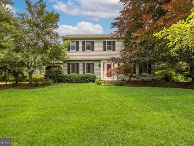 5780 Village Ln, Doylestown, PA 18902