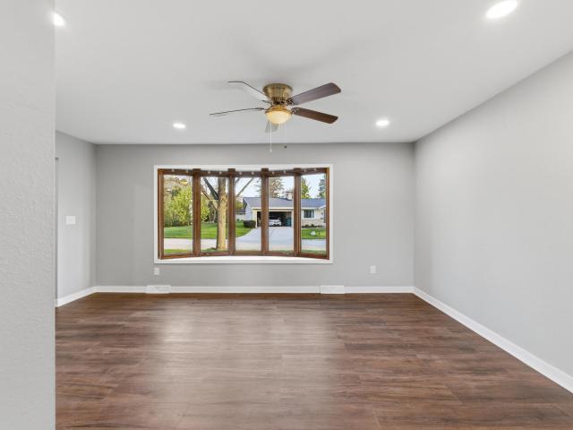 5782 Rustic Ln
