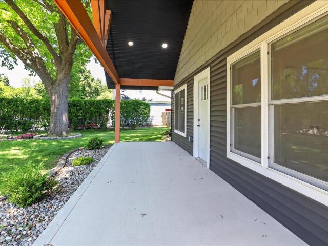 57830 Appletree Drive