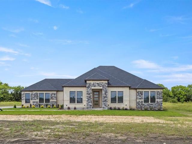 578 Auds Creek Cir, Paris, TX 75460