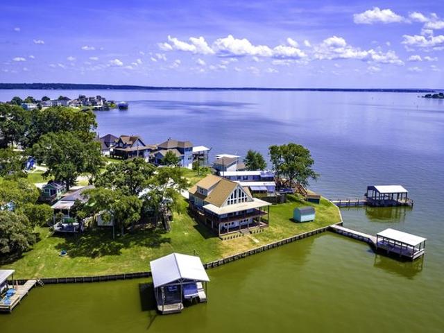578 Dove Is, Livingston, TX 77351