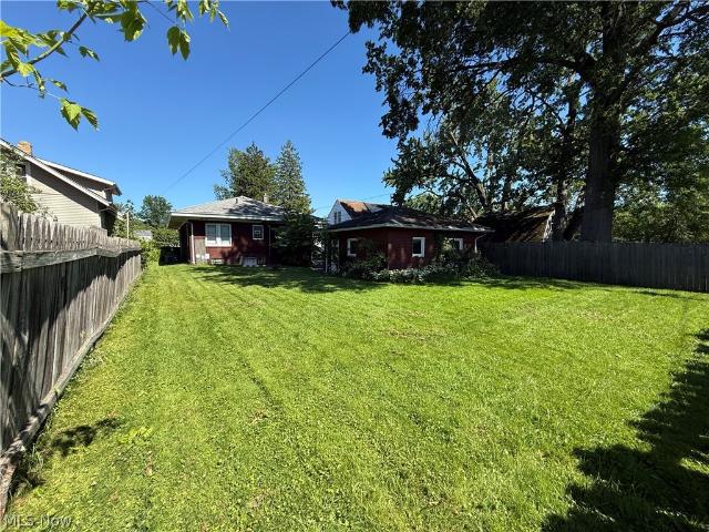578 SE Oak Knoll Avenue SE