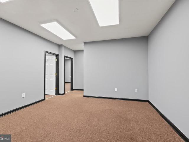 578 Waterloo Road # 1B
