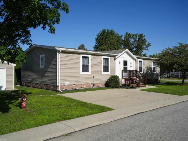 578 Twin Lake Drive