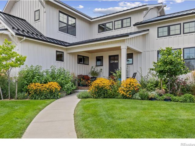 5794 Jackdaw Drive
