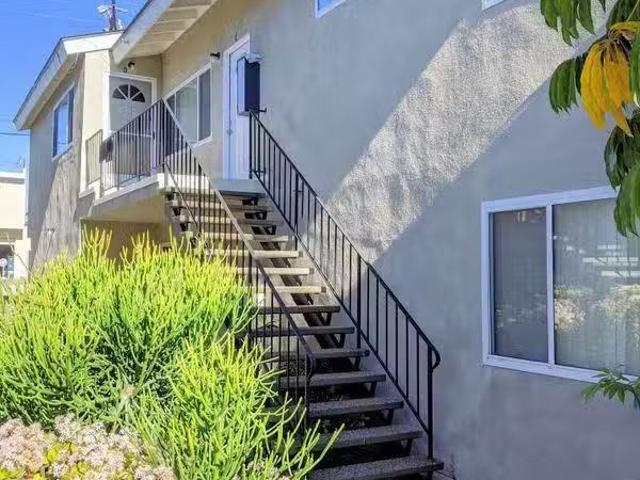 57952896 1229 Amethyst St