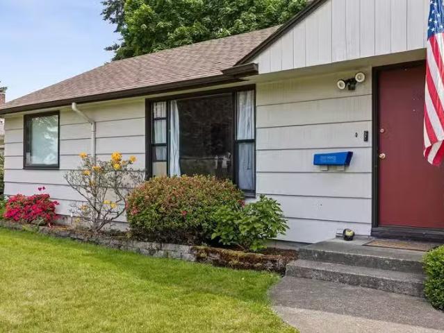 57960305 120 S 70th St
