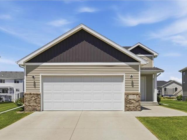 5796 Deb Dr W, West Fargo, ND 58078
